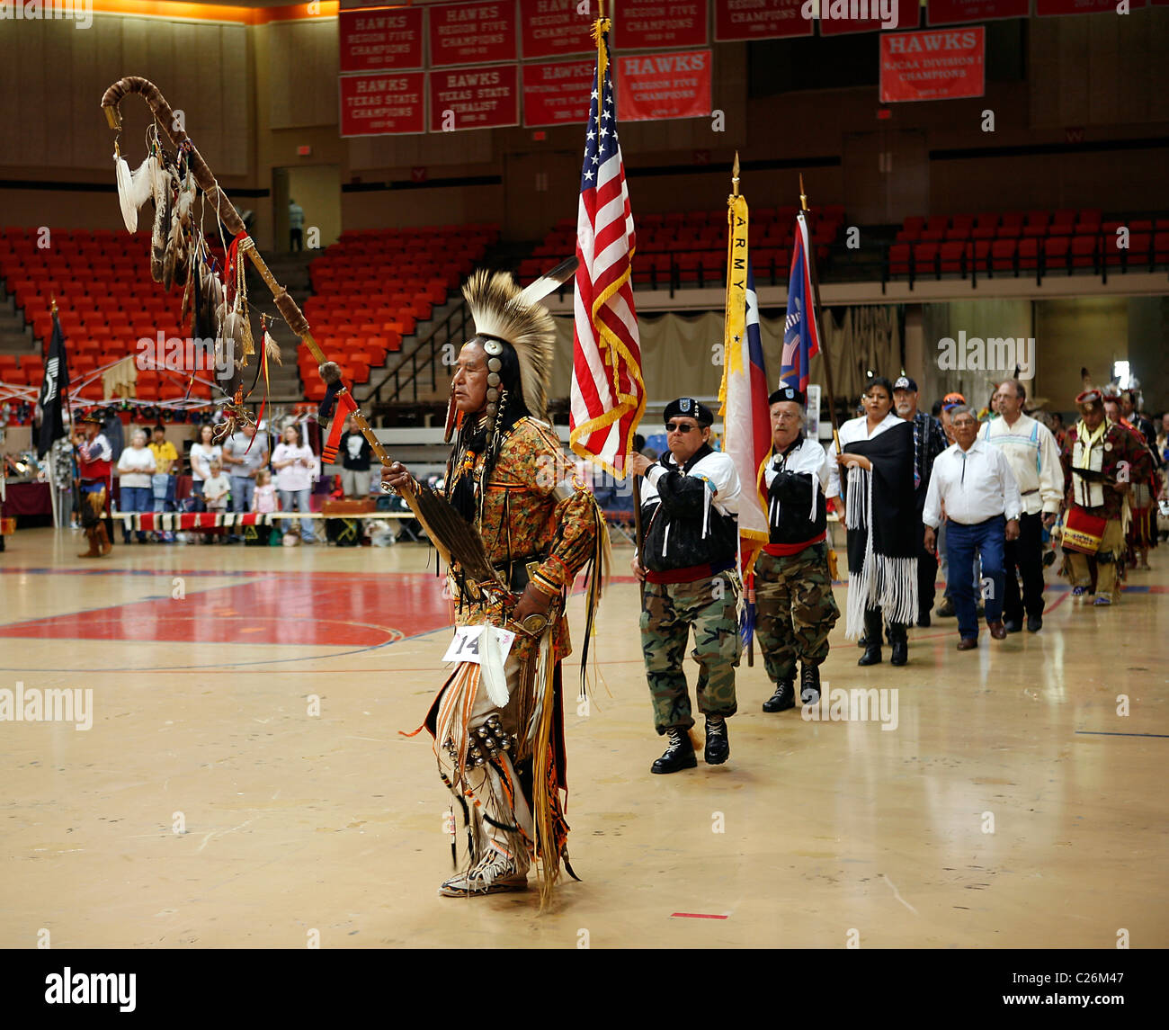 Native american indian staff hi-res stock photography and images - Alamy