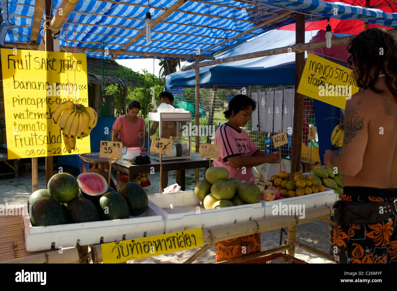 Fruit vendor roadside hi-res stock photography and images - Alamy