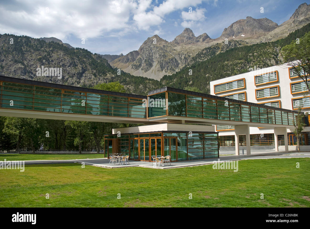 Panticosa lake hi-res stock photography and images - Alamy
