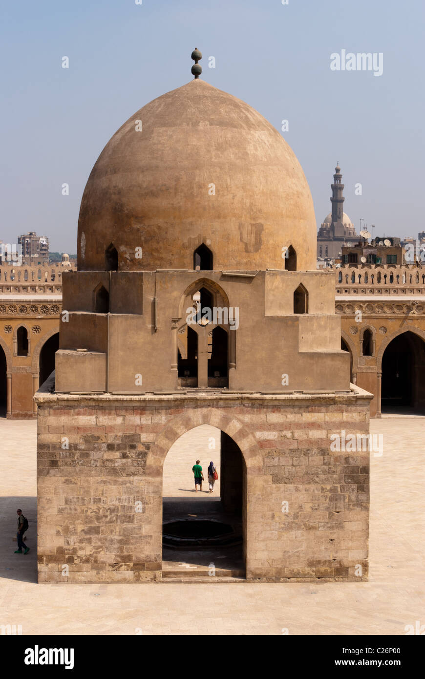 Muslim courtyard hi-res stock photography and images - Alamy