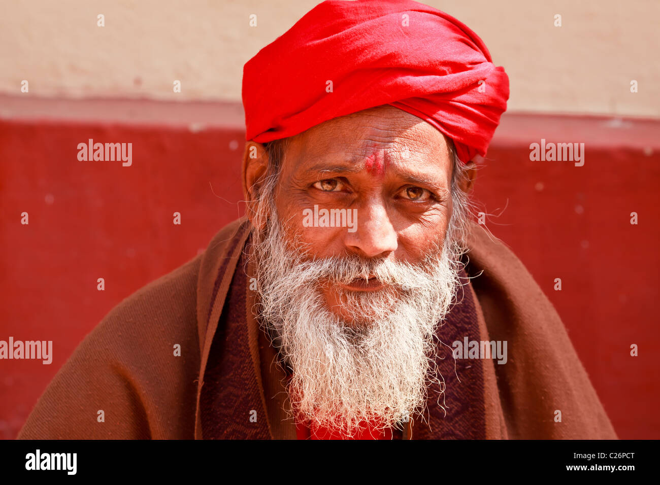 Indian old sadhu baba hi-res stock photography and images - Alamy