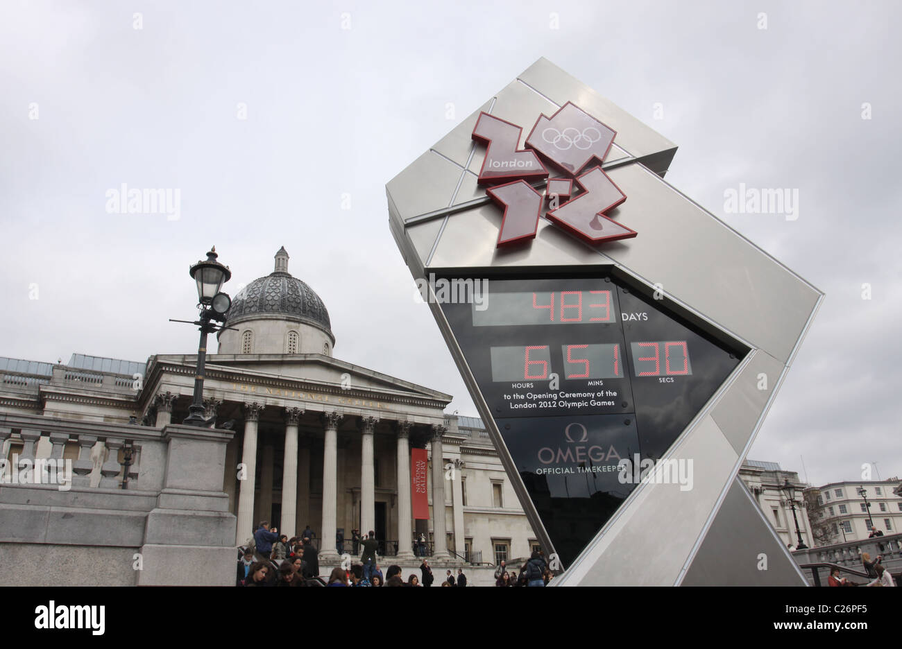2012 Olympic countdown clock and National Gallery Trafalgar Square ...