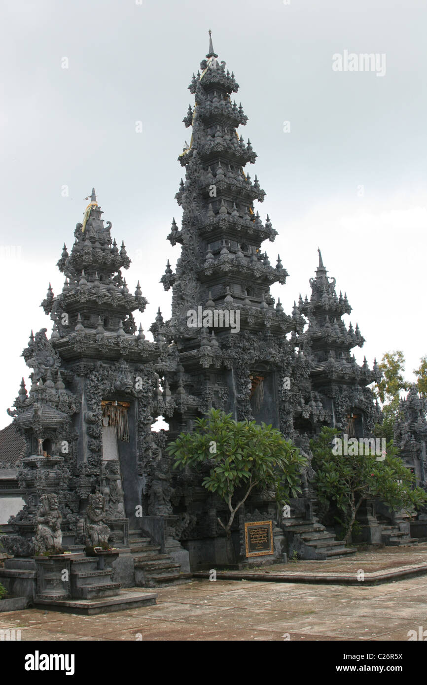 Ornate Hindu Temple Stock Photo - Alamy