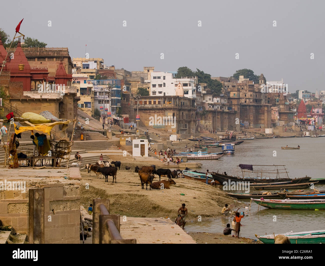 Ganges ghats hi-res stock photography and images - Alamy