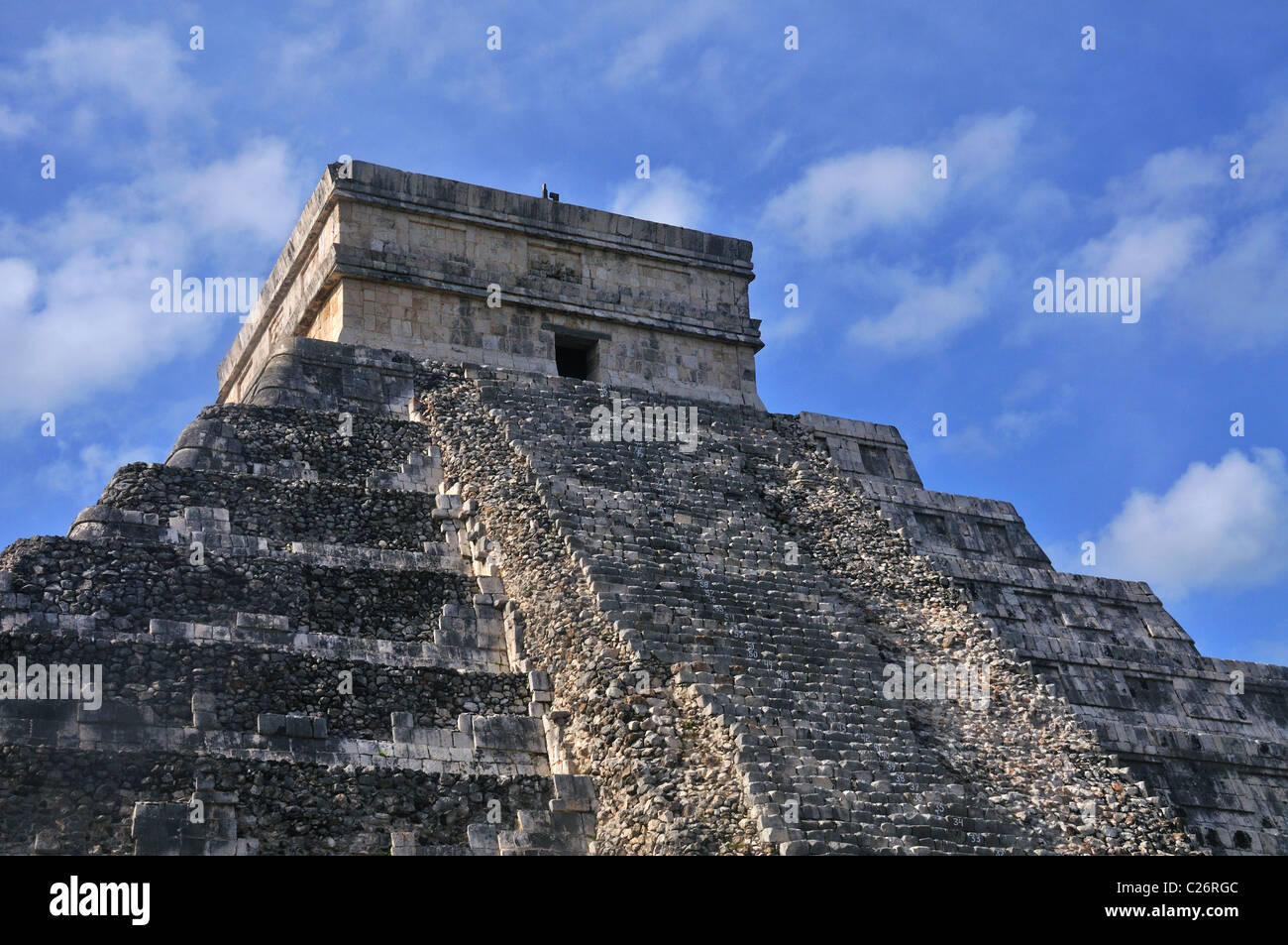 El Castillo pyramid at Chichen Itza Stock Photo - Alamy