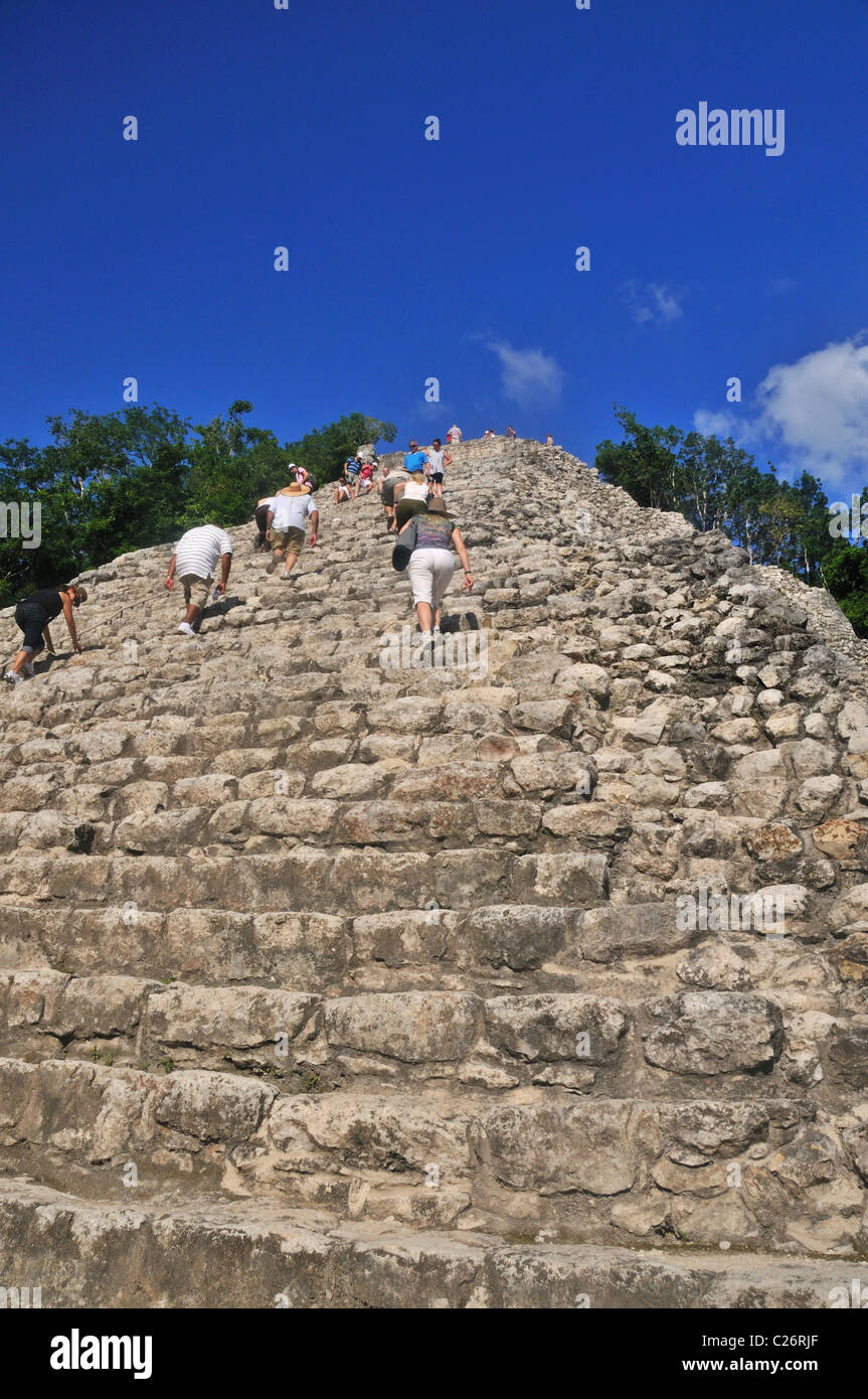 Nohoch mul pyramid hi-res stock photography and images - Alamy