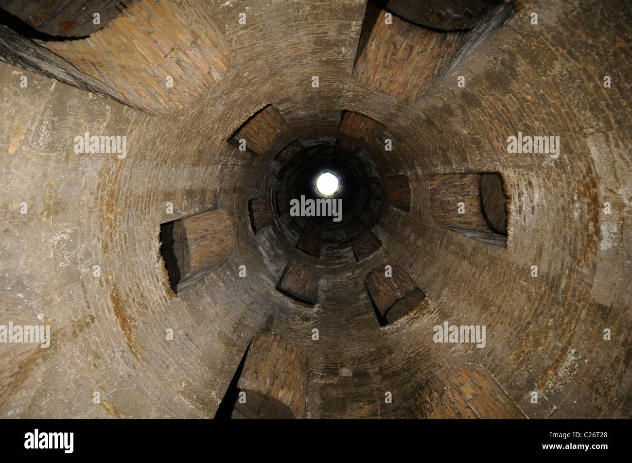 Pozzo well hi-res stock photography and images - Alamy
