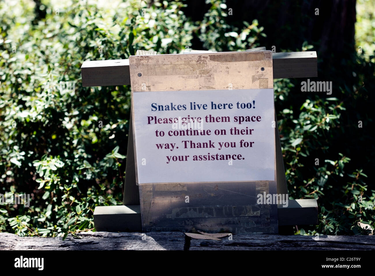 Snake warning sign hi-res stock photography and images - Alamy