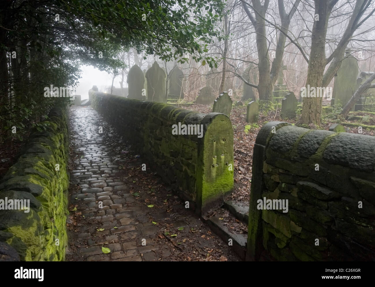 Victorian headstone hi-res stock photography and images - Alamy