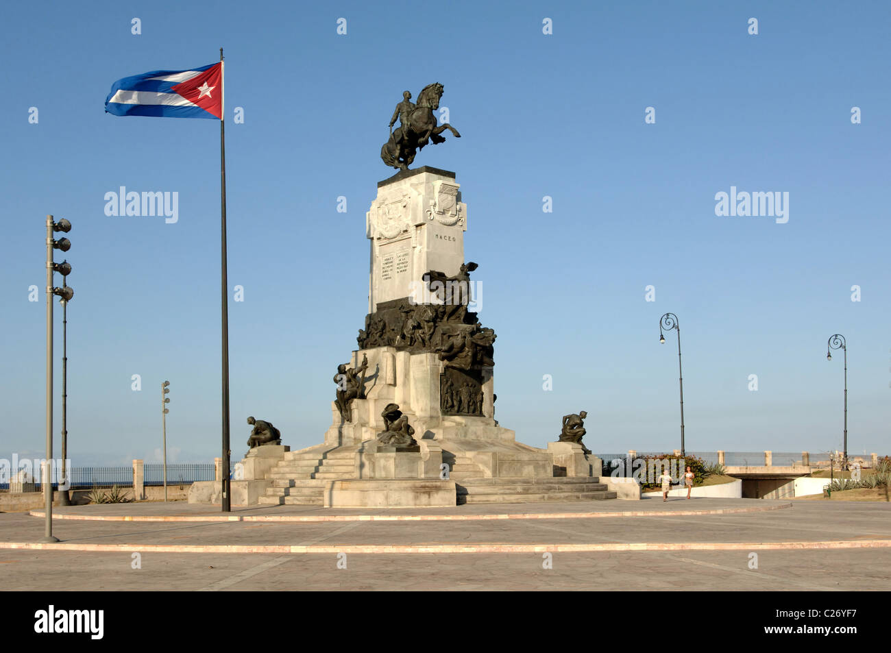 Havana Cuba street scenes and statues Stock Photo - Alamy