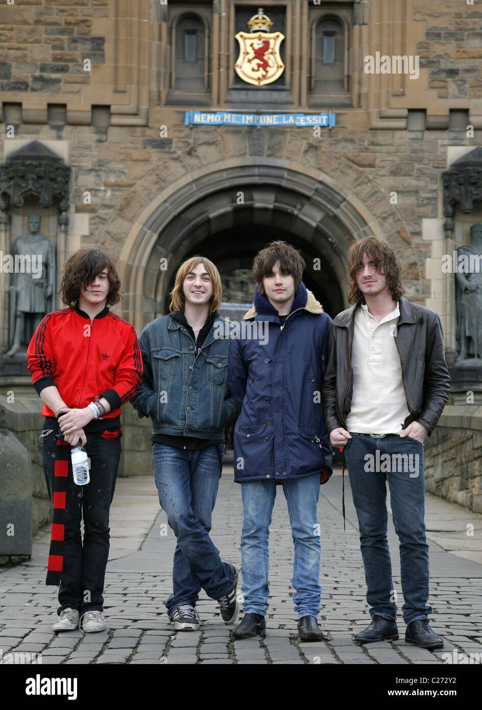 The View pose outside Edinburgh Castle before their T-Mobile Street Gig ...