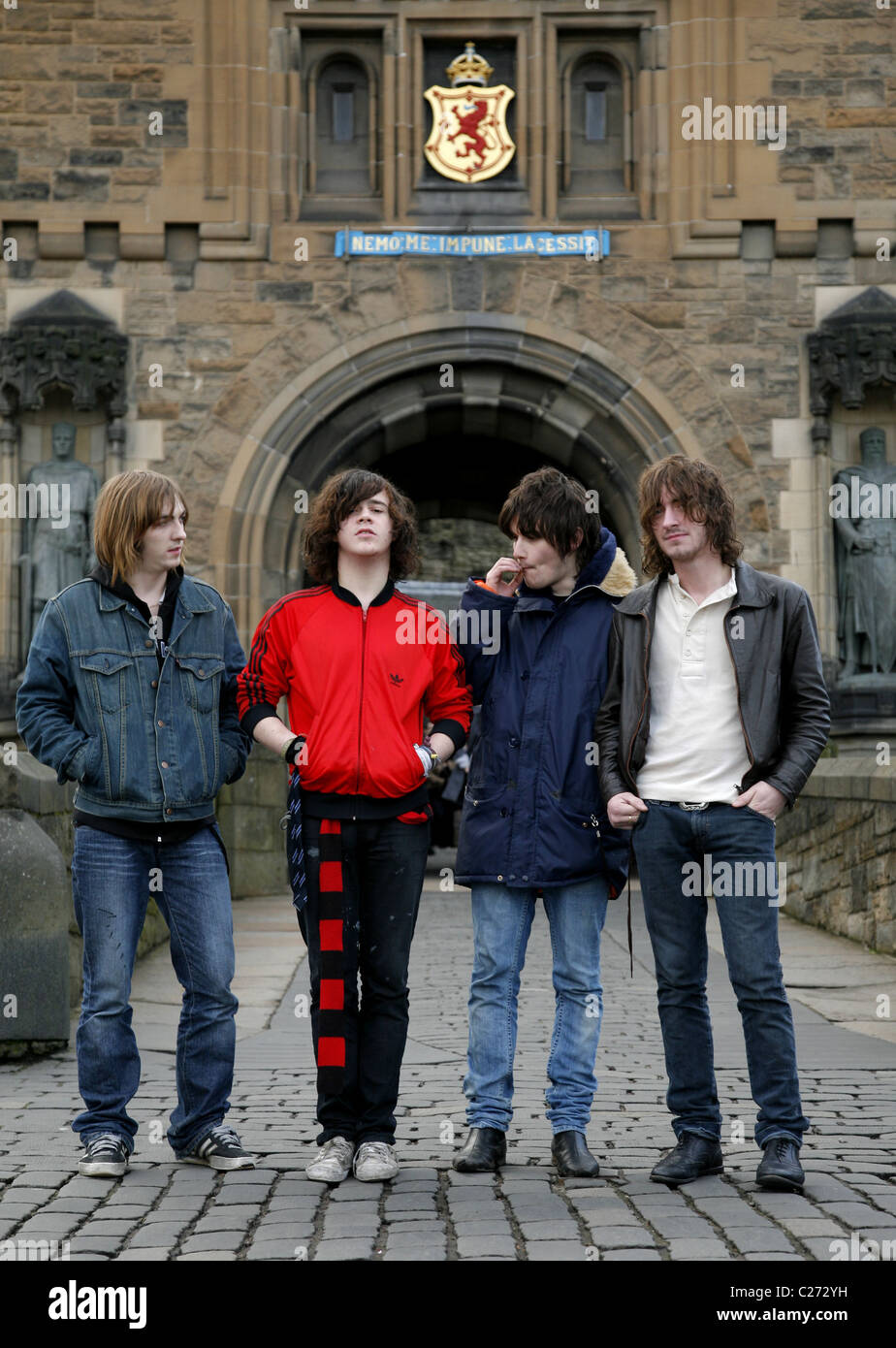 The View pose outside Edinburgh Castle before their T-Mobile Street Gig ...