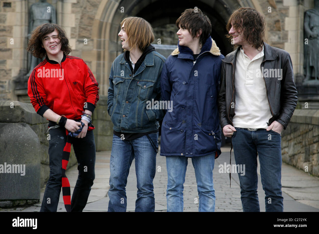 The View pose outside Edinburgh Castle before their T-Mobile Street Gig ...