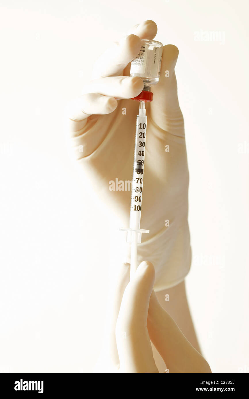 Needle filling hi-res stock photography and images - Alamy