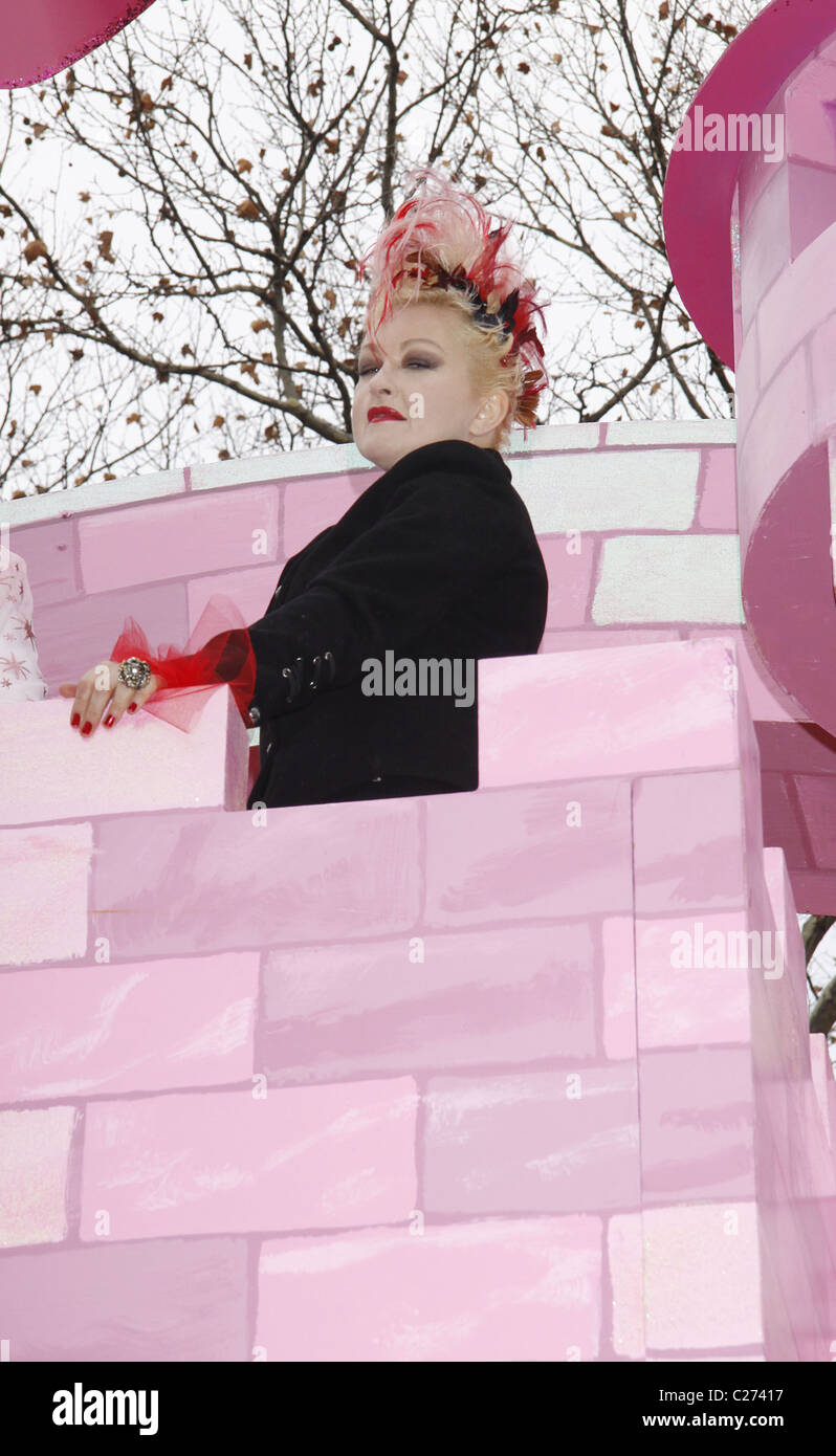 Cyndi Lauper The 83rd Annual Macy's Thanksgiving Parade New York City ...