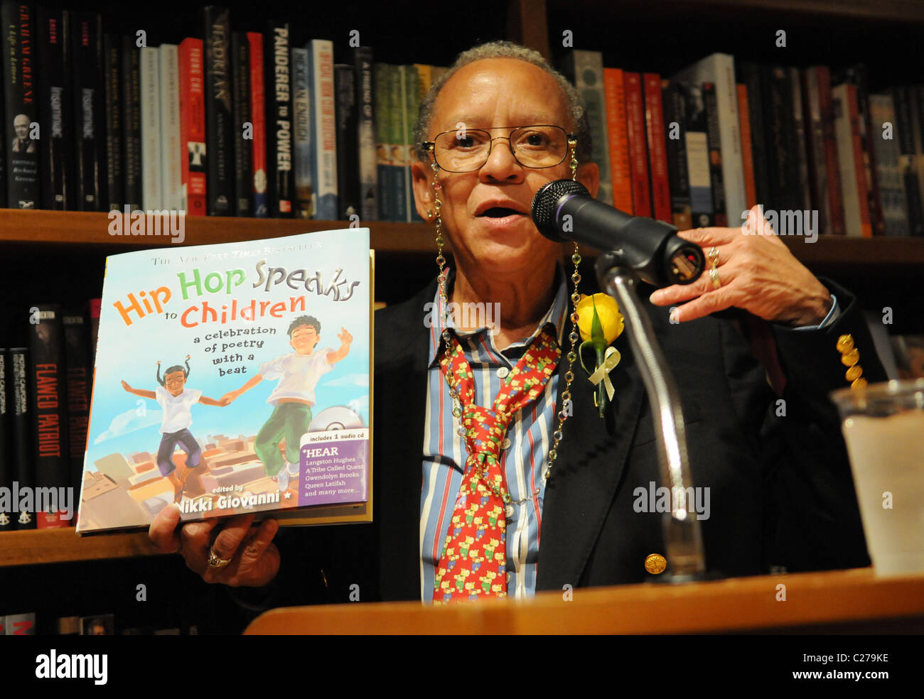 Nikki Giovanni signs copies of her new book 'HipHop Speaks to Children ...