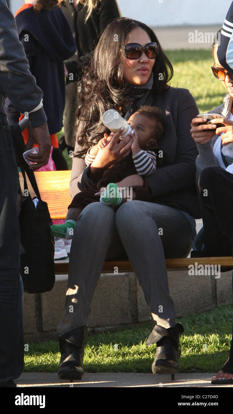 Kimora Lee Simmons feeding her baby Kenzo Lee Hounsou at Cross Creek ...