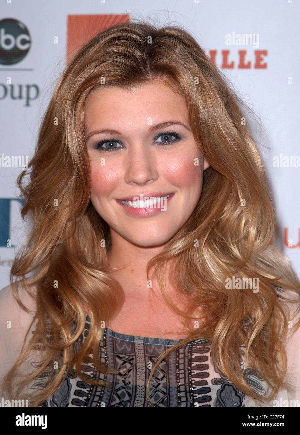 Sharon Hinnendael 7th Annual 'Young Hollywood' Holiday Party at My ...