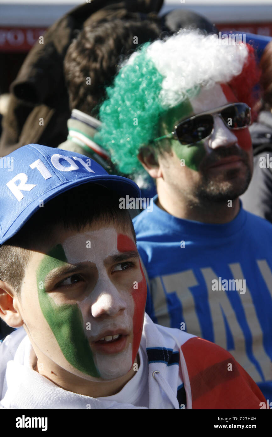 rugby fans in rome for the six nations match italy versus ireland 2011 ...