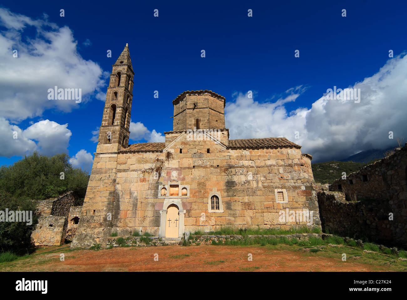Medieval church construction hi-res stock photography and images - Alamy