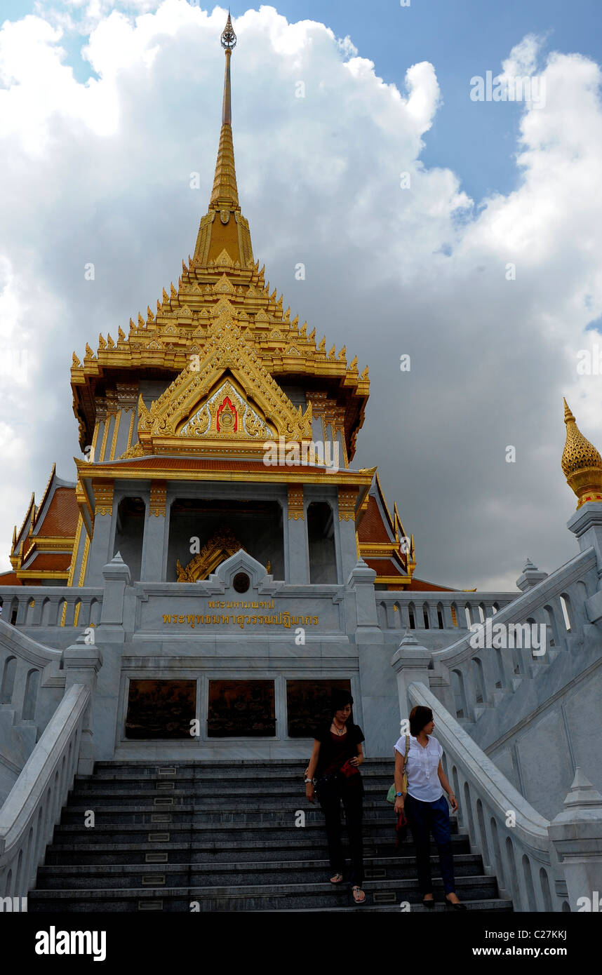 Wat Traimit Phra Maha Mondop ( Scripture Library ) of the Golden Buddha ...