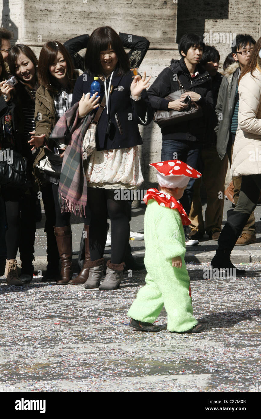 carnival procession celebrations in via nazionale street in rome italy ...