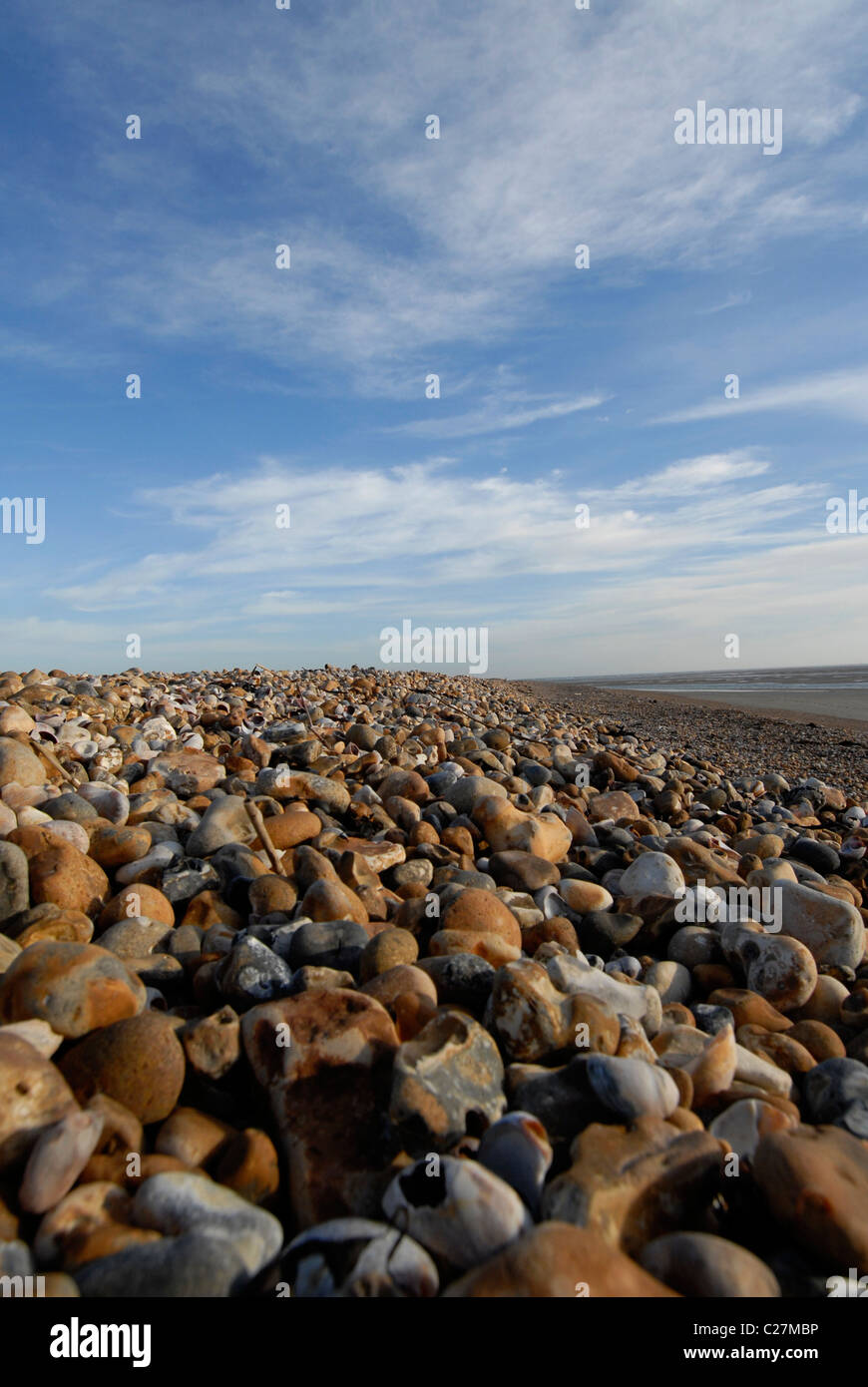 Beach with pebbles hi-res stock photography and images - Alamy