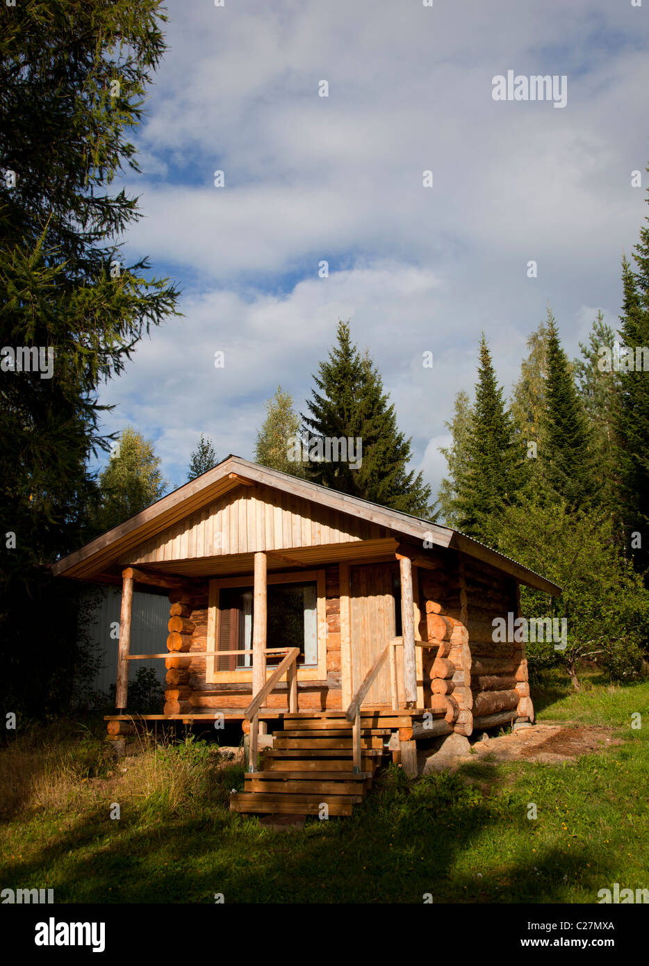 Empty Small Log Cabin High Resolution Stock Photography and Images - Alamy