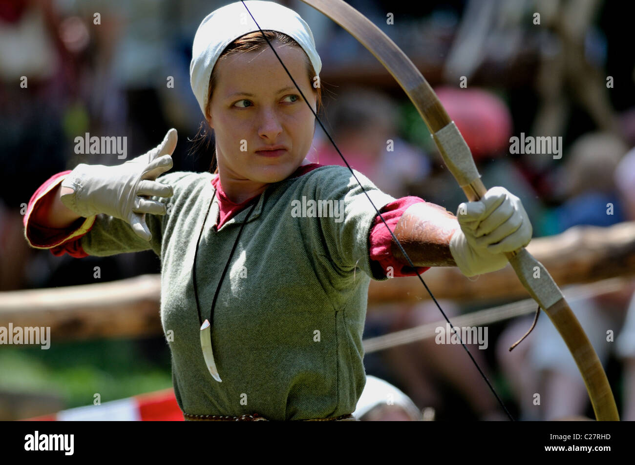 Young lady -archery competitor Stock Photo - Alamy
