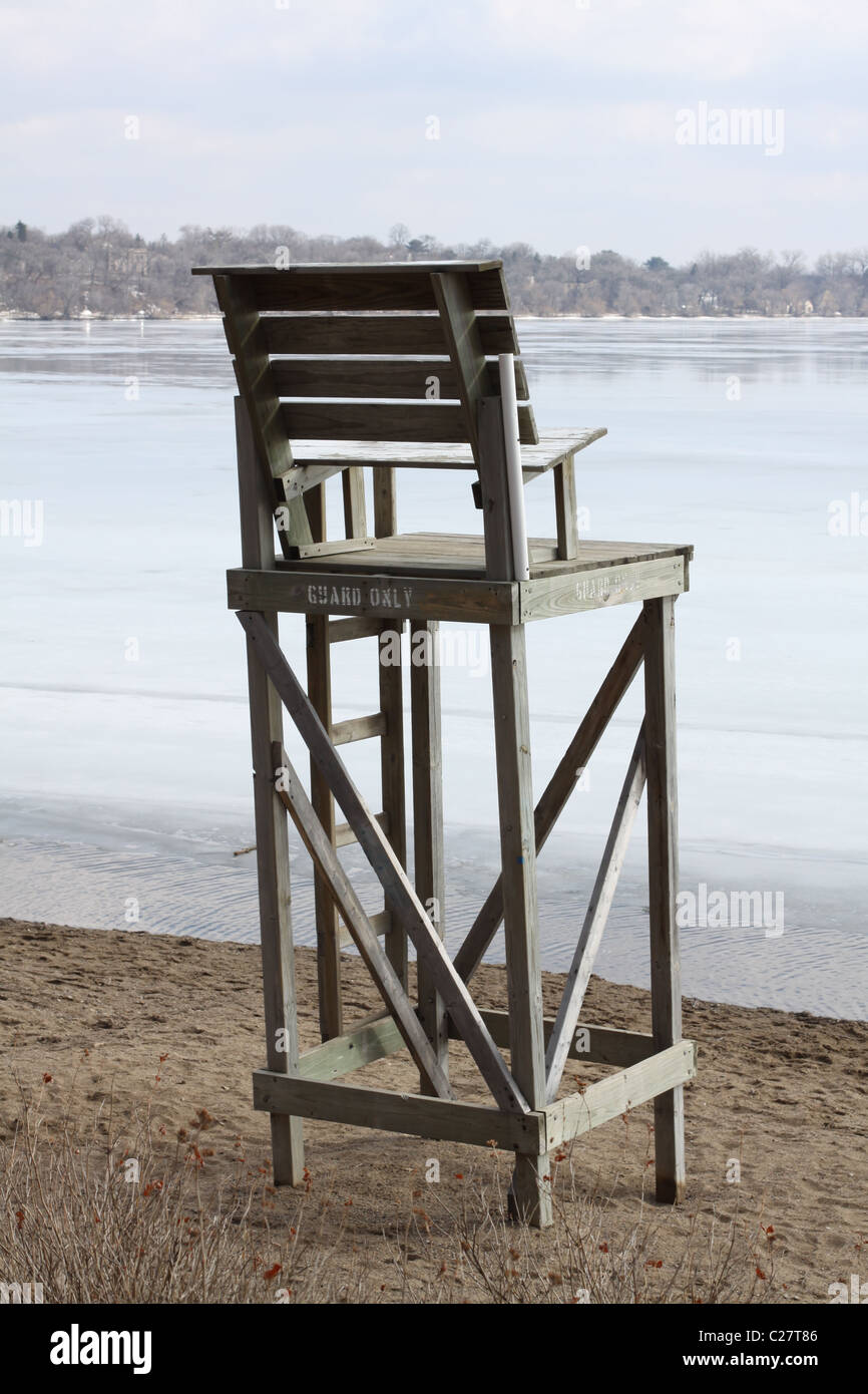 Guard life stand hi-res stock photography and images - Alamy