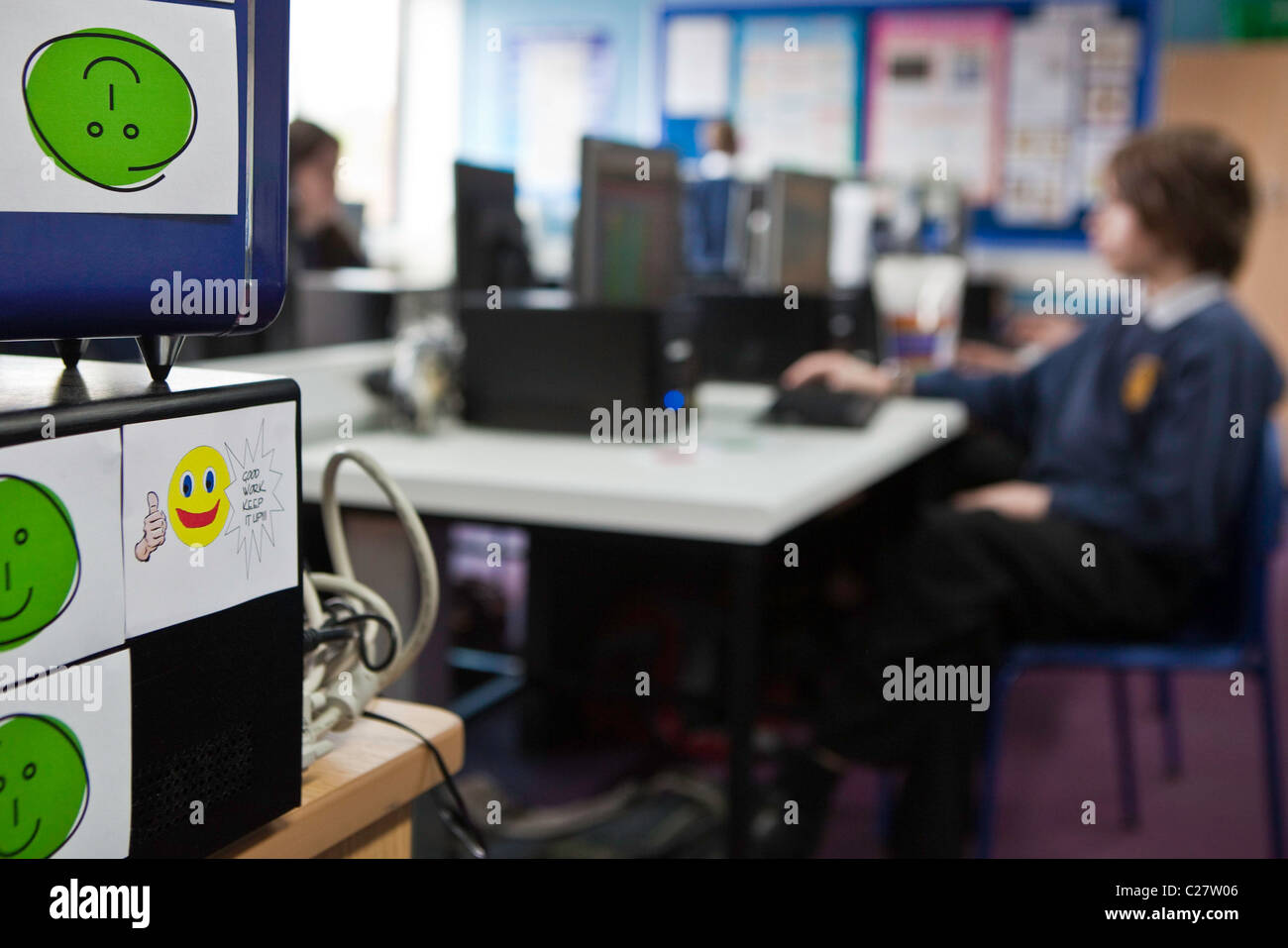 Pupils using computer in the secondary school IT department Stock Photo ...