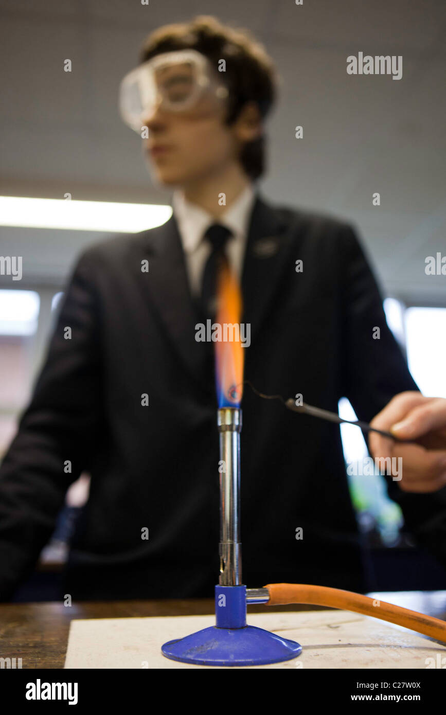 Bunsen burner experiment hi-res stock photography and images - Alamy