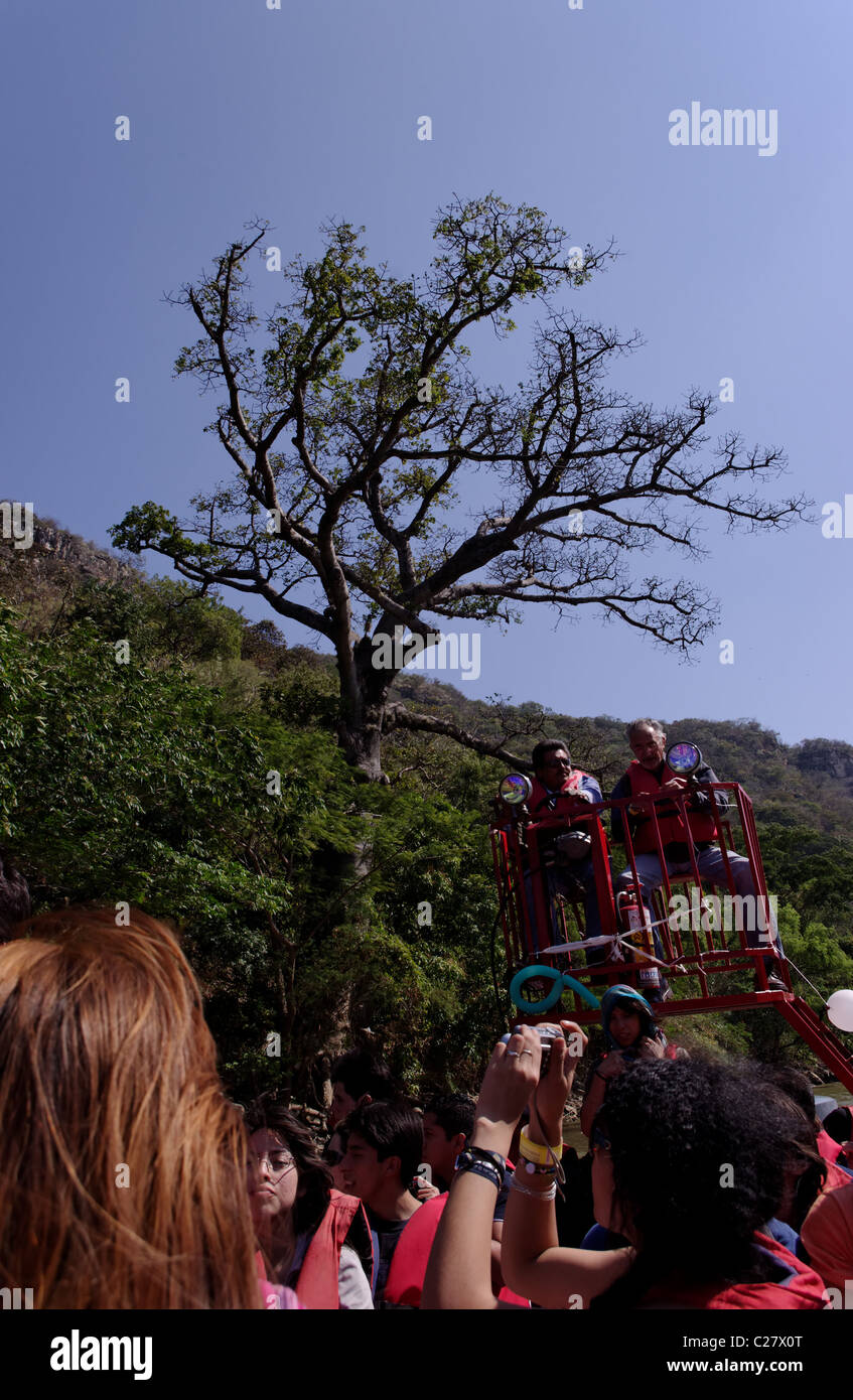Tourists riding a boat hi-res stock photography and images - Alamy
