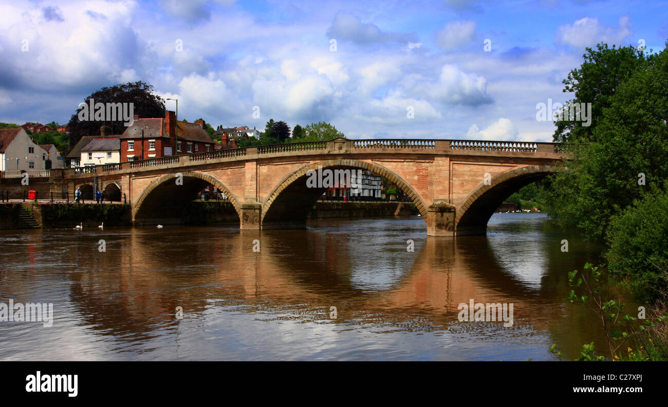 The Thomas Telford Bridge crossing the River Severn at Bewdley ...