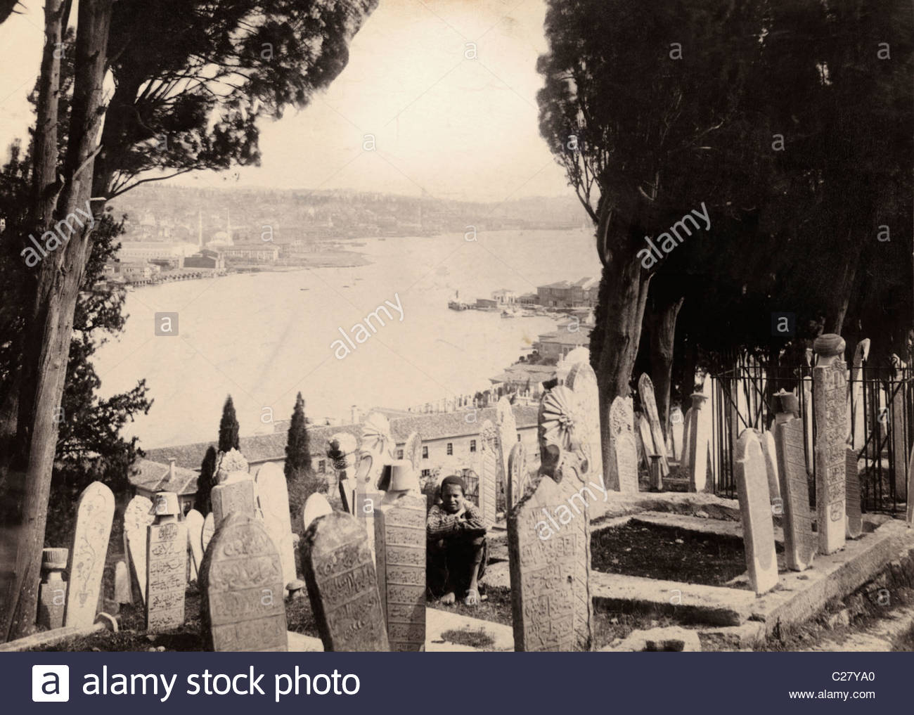 Turkish Cemetery Stock Photos & Turkish Cemetery Stock Images - Alamy