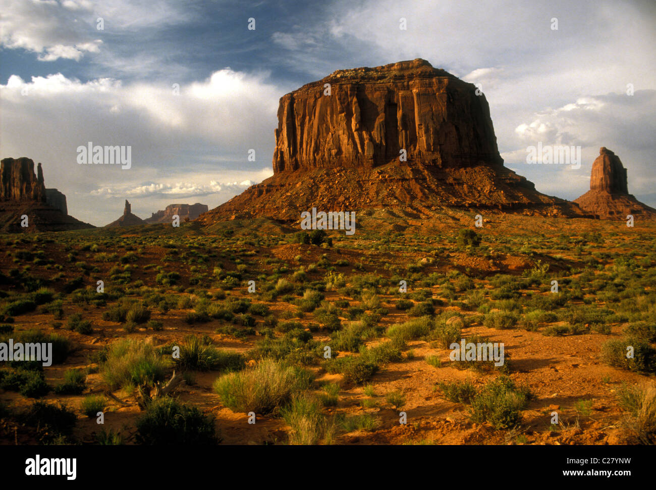 Merrick Butte, left, East Mitten Butte, right, Monument Valley Navajo ...