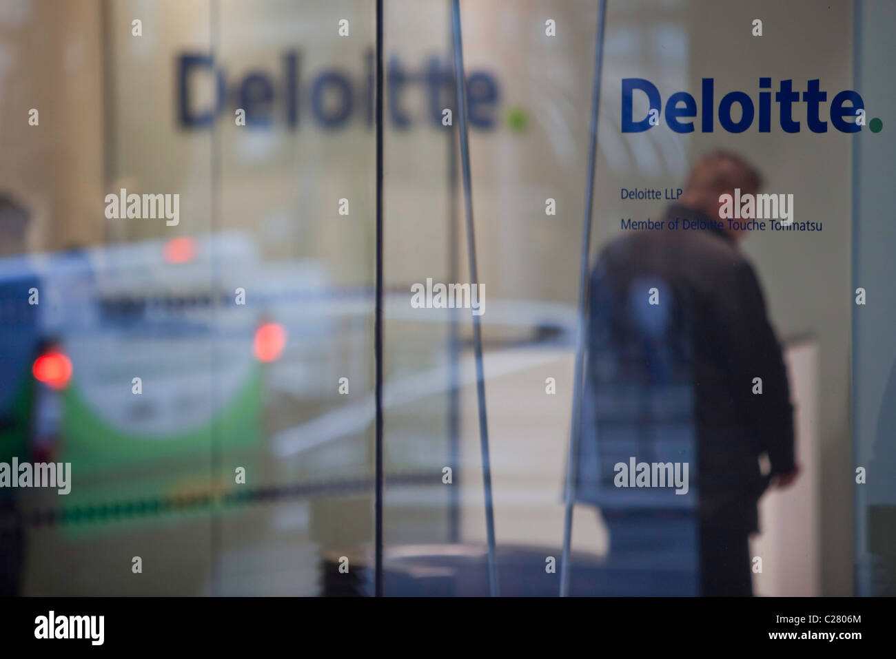 Deloitte hi-res stock photography and images - Alamy