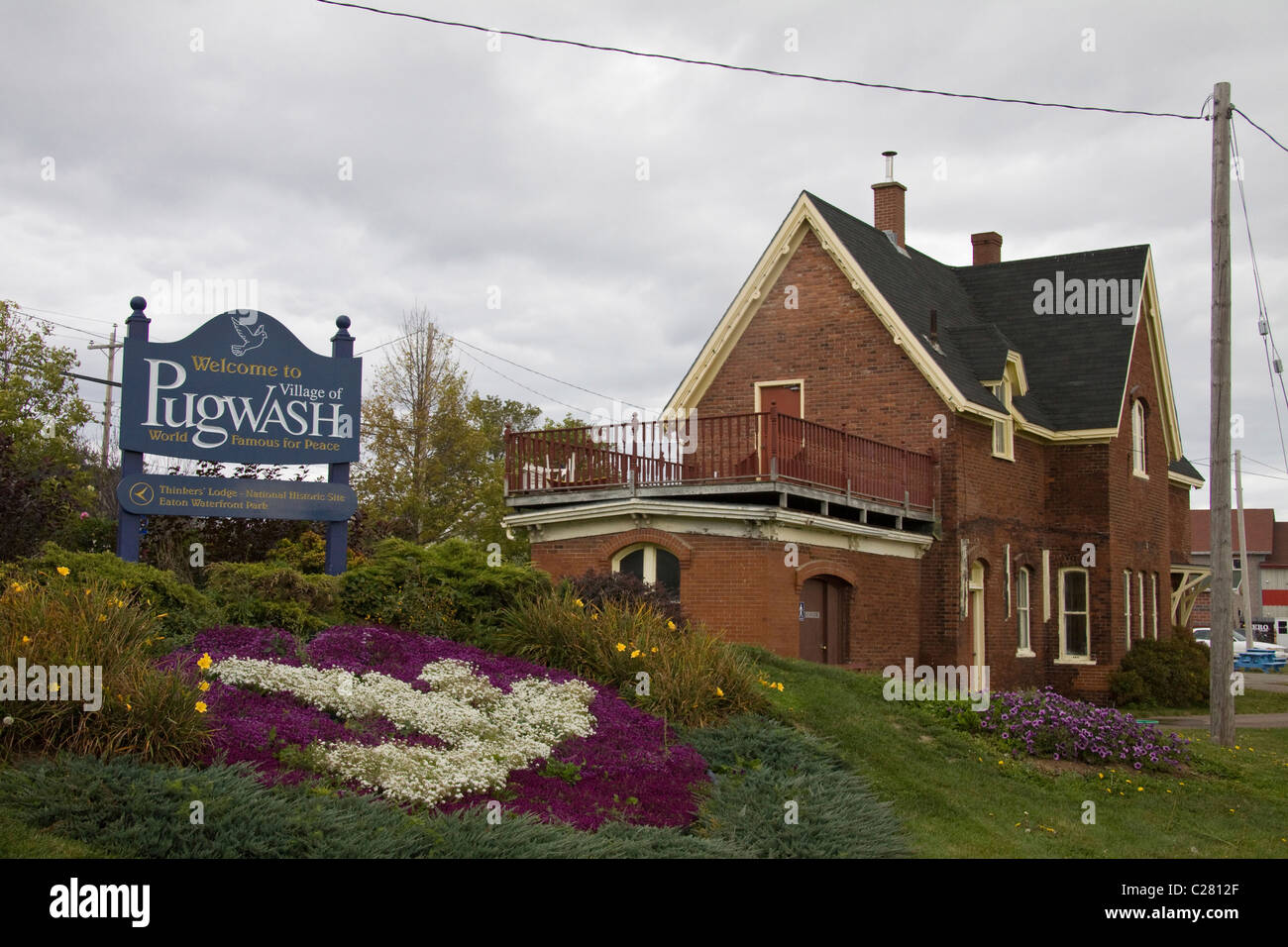Canada new brunswick welcome sign hi-res stock photography and images ...