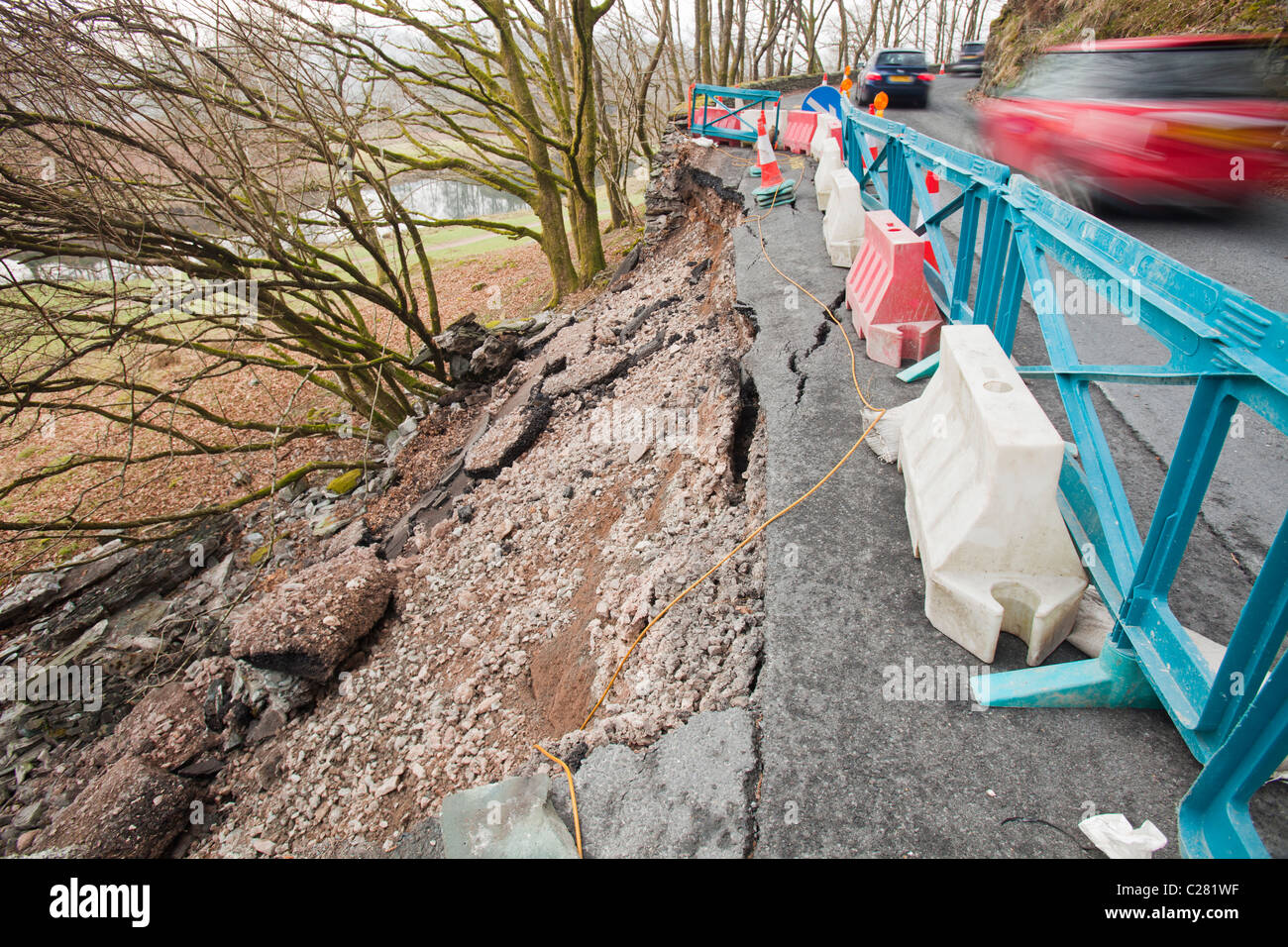 Infrastructure damage hi-res stock photography and images - Alamy