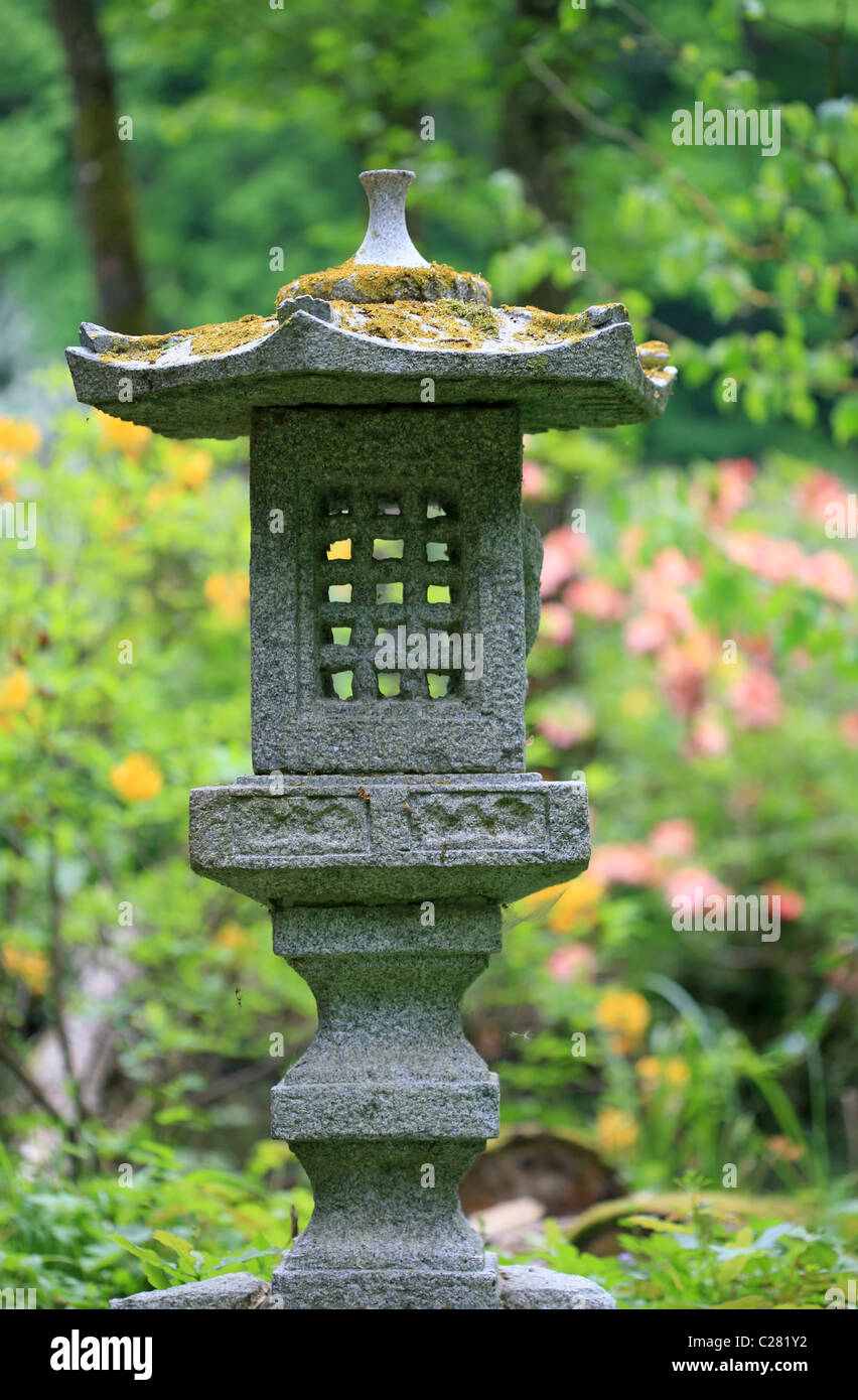 Zen lantern in the garden Stock Photo - Alamy