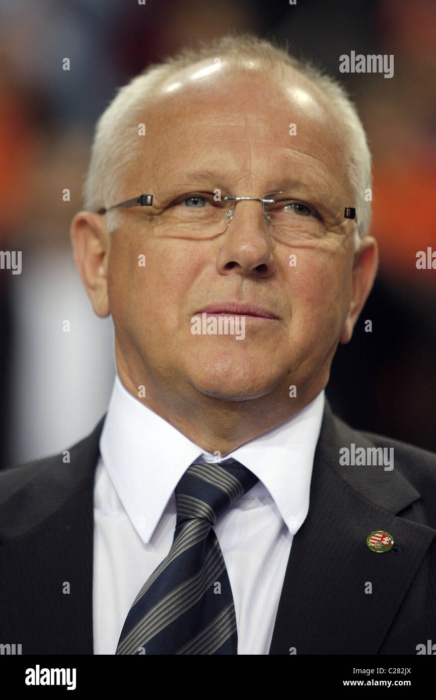 SANDOR EGERVARI HUNGARY COACH HUNGARY COACH AMSTERDAM ARENA AMSTERDAM ...