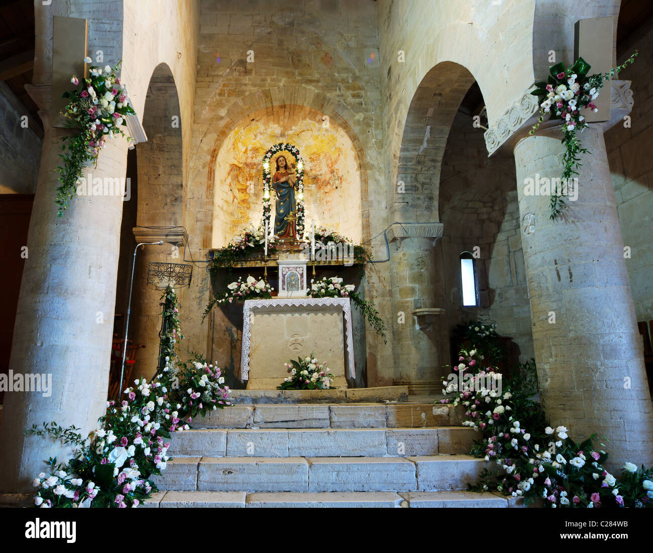Altar of santa maria abbey hi-res stock photography and images - Alamy