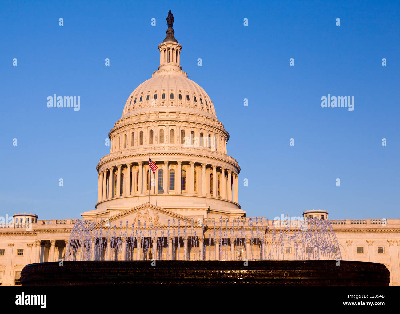U.s. capitol building at sunrise hi-res stock photography and images ...