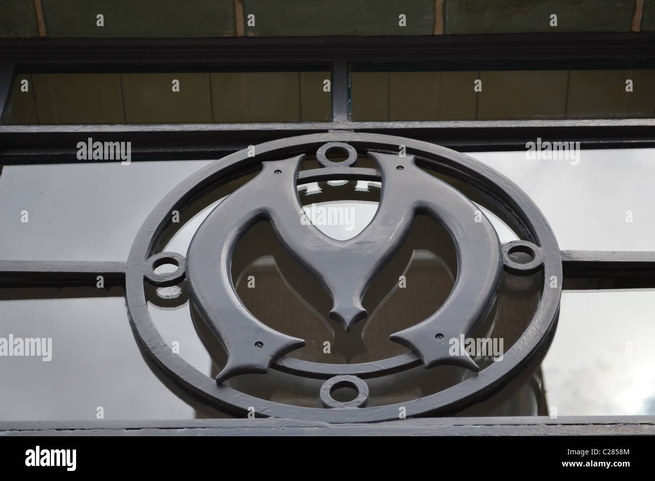 Detail of Michelin "Bibendum" building, South Kensington ...