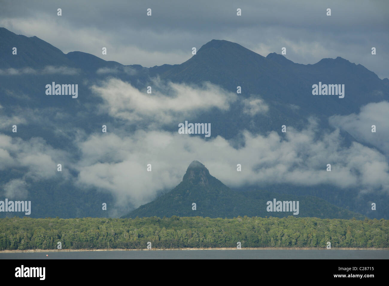 View from Manapouri to the Monument and Hunter range of mountains Stock ...