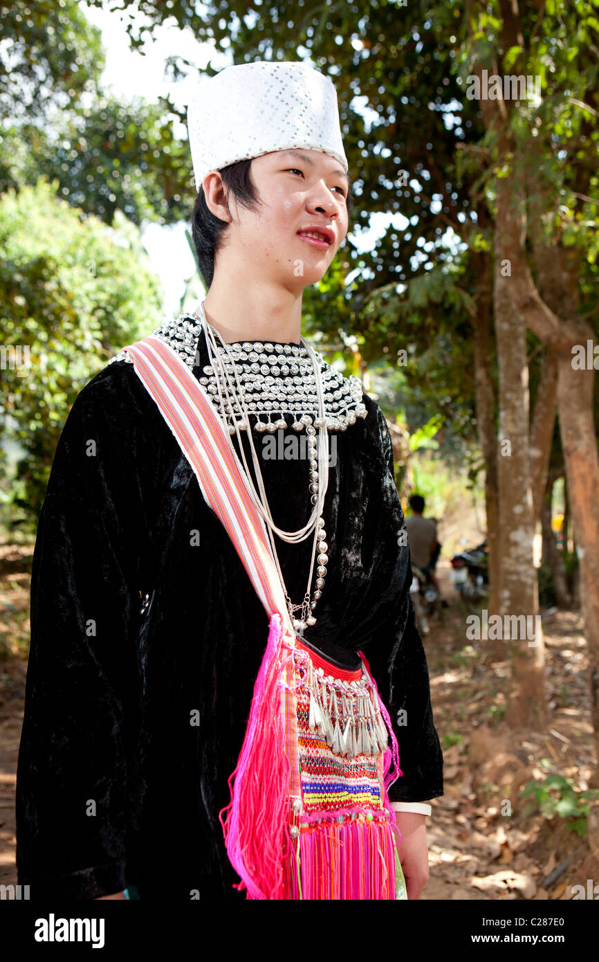 Lisu hill tribes man portrait hi-res stock photography and images - Alamy Lisu hill tribes man portrait hi-res stock photography and images - Alamy