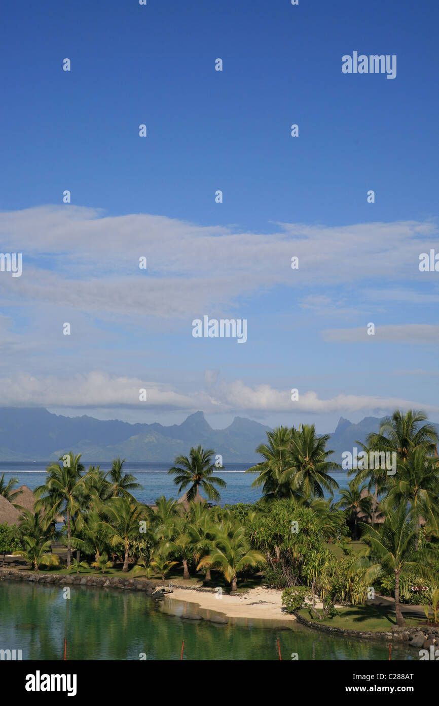 Tahiti volcano hi-res stock photography and images - Alamy