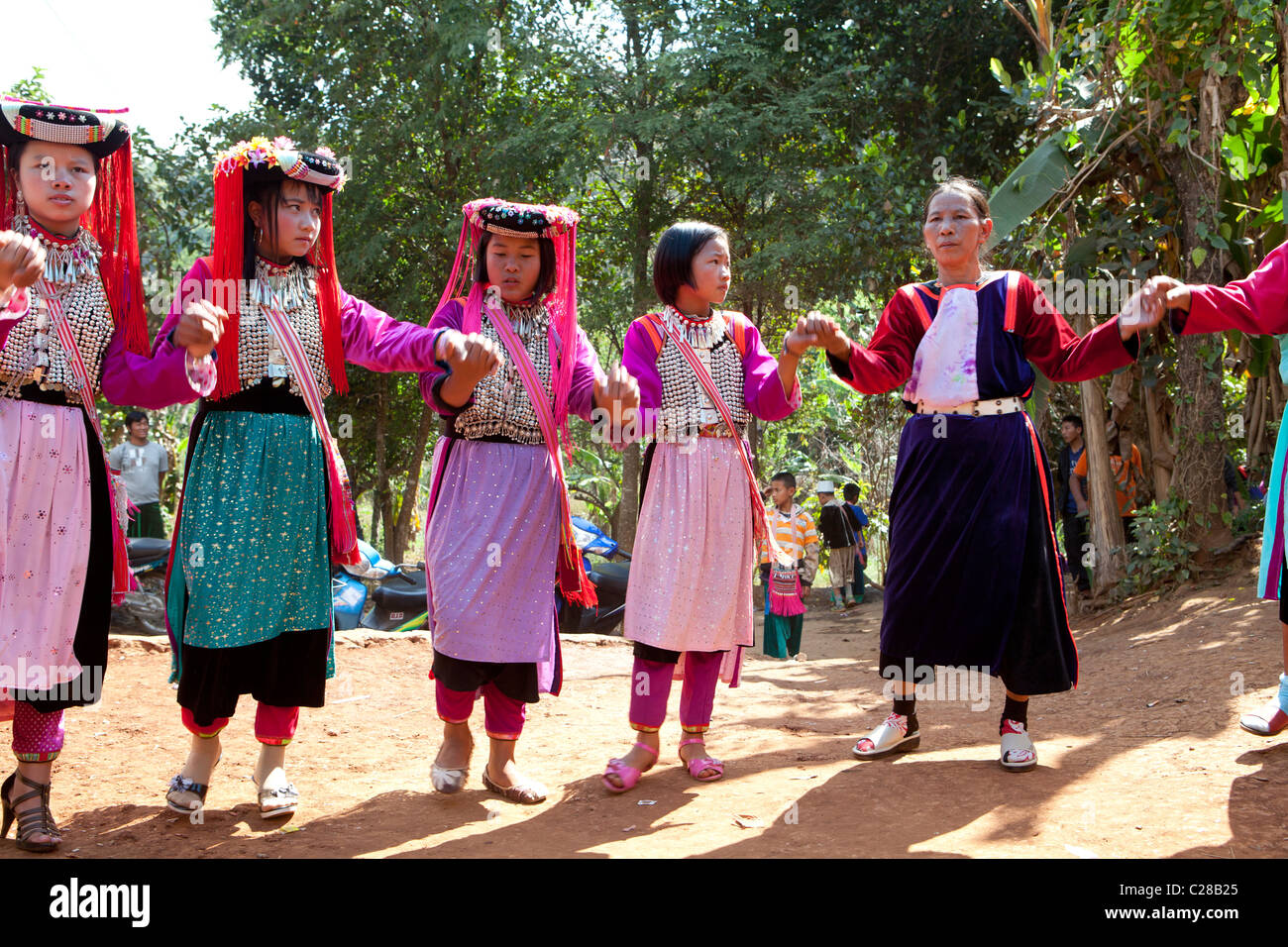 Lisu hill tribes villager dancing for celebration new year, Ban Hay Ko ...