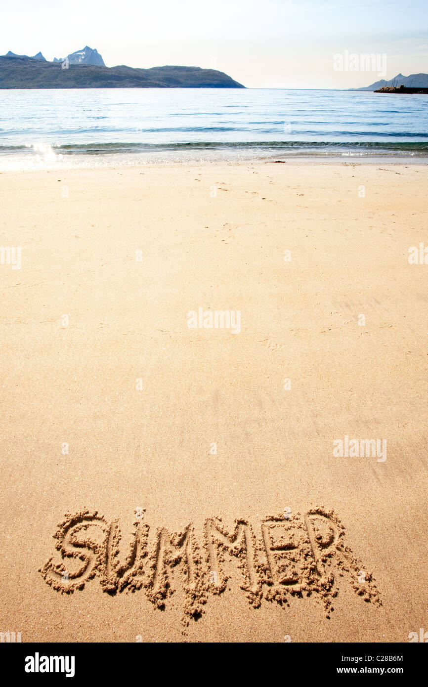 The word summer written in the sand at a beach Stock Photo - Alamy