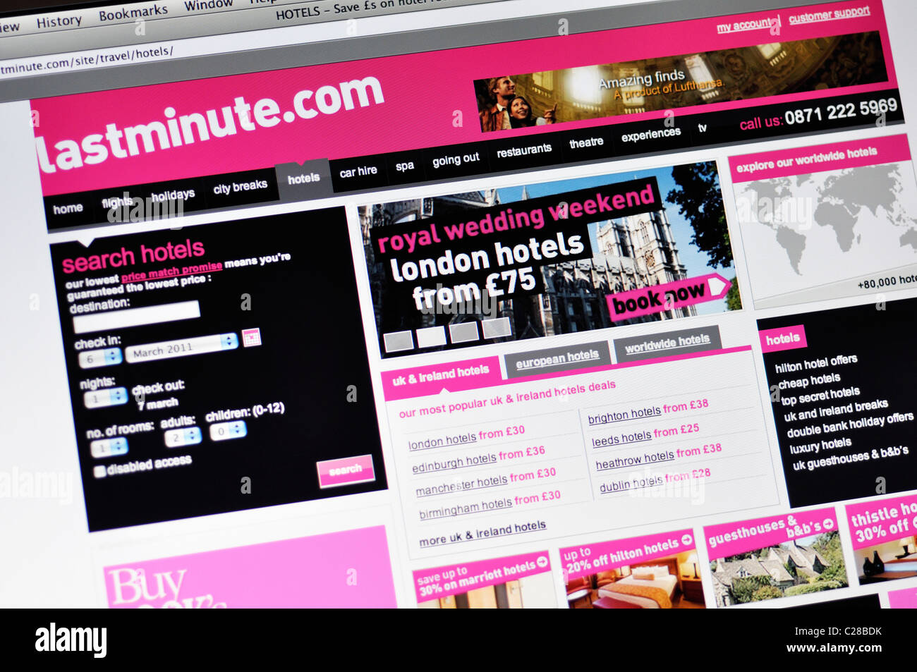 Last minute booking hi-res stock photography and images - Alamy